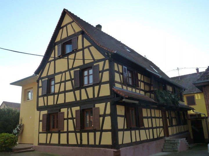 A L'ombre Du Clocher - Haguenau
