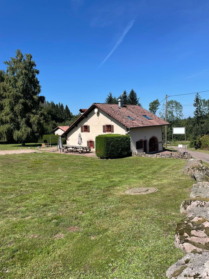 Fermette Hautes, Vosges Proche Gérardmer, Gentiane - Vosges