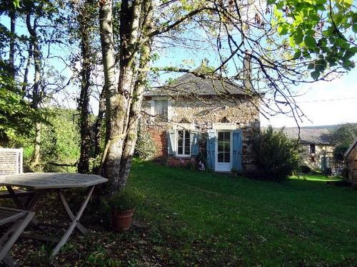 Petite Maison Aux Volets Bleus - Centre-Val de Loire