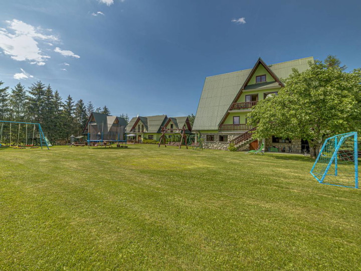 100 M² Apartament ∙ 3 Sypialnie ∙ 9 Gości - Zdziar