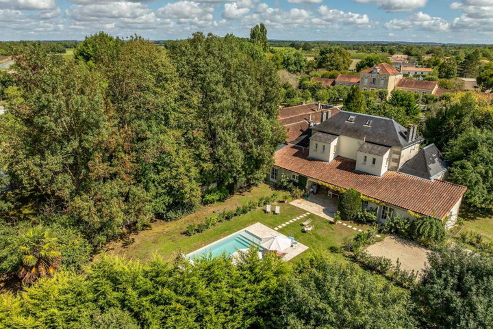 Villa ∙ 4 Chambres ∙ 8 Personnes - Jarnac