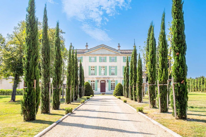Schloss ∙ 16 Schlafzimmer ∙ 29 Gäste - Carpentras