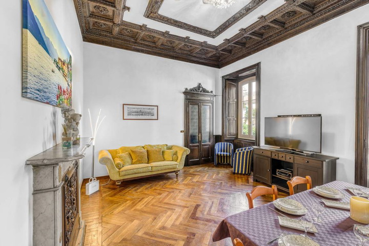 200 M² House ∙ 3 Bedrooms ∙ 6 Guests - Como