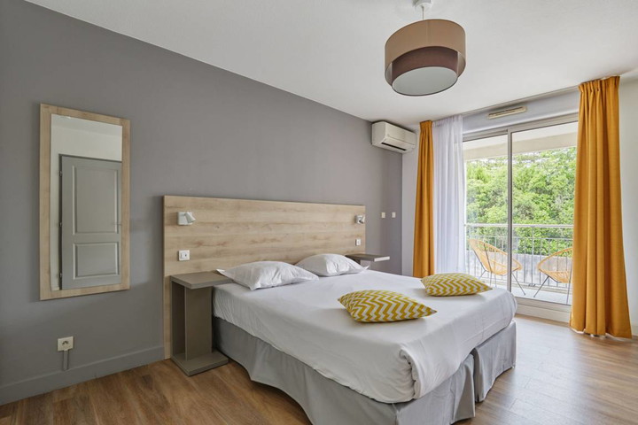 Hotel ∙ 1 Bedroom ∙ 2 Guests - Bouc-Bel-Air