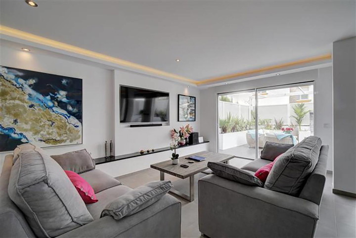 220 M² Huis ∙ 4 Slaapkamers ∙ 8 Gasten - Marbella