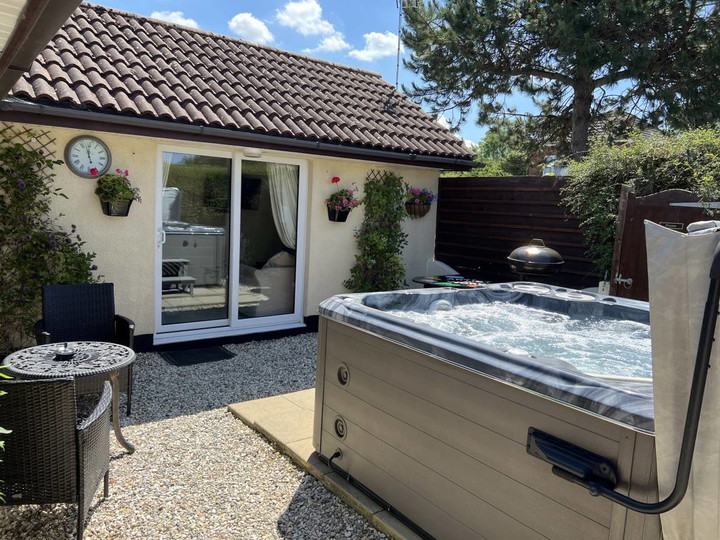Cottage ∙ 1 Bedroom ∙ 2 Guests - Kingston upon Hull