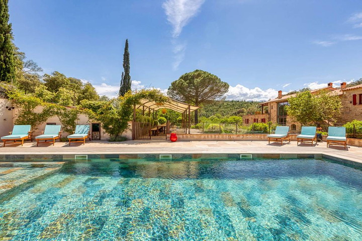 Villa ∙ 9 Chambres ∙ 22 Personnes - Thuir