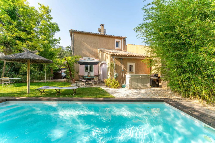135 M² Villa ∙ 4 Chambres ∙ 8 Personnes - Rustrel