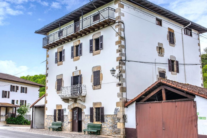 Maison De Vacances ∙ 5 Chambres ∙ 11 Personnes - Pays basque français