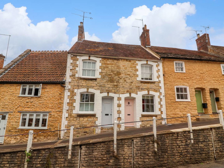 Cottage ∙ 2 Bedrooms ∙ 4 Guests - Yeovil
