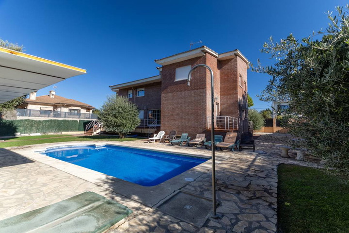 400 M² Villa ∙ 10 Chambres ∙ 22 Personnes - Majadahonda