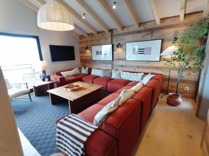 300 M² Chalet ∙ 9 Chambres ∙ 16 Personnes - Savoie