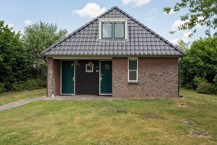 101 M² Ferienhaus ∙ 2 Schlafzimmer ∙ 4 Gäste - Assen