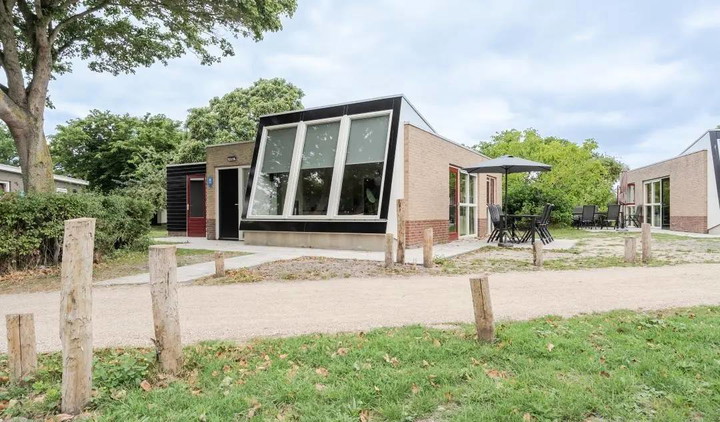 Caravan ∙ 2 Bedrooms ∙ 6 Guests - Ouddorp