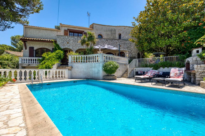 250 M² Maison De Vacances ∙ 5 Chambres ∙ 12 Personnes - Sète