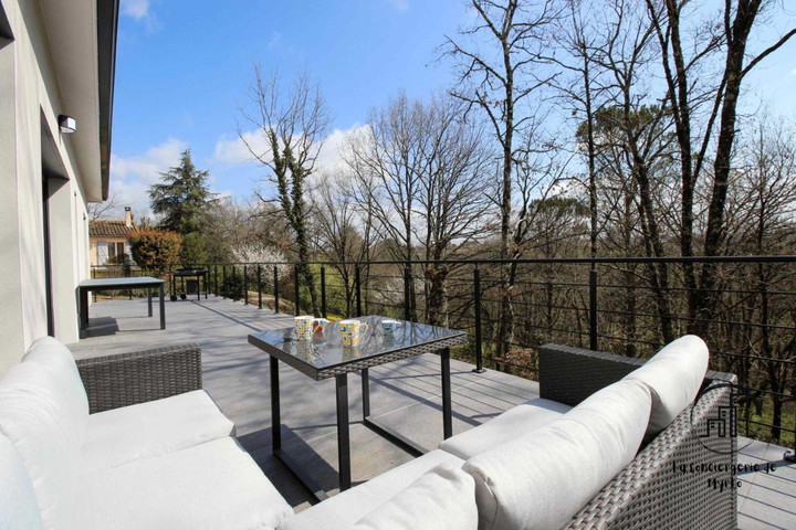 134 M² Gîte ∙ 4 Slaapkamers ∙ 8 Gasten - Albi
