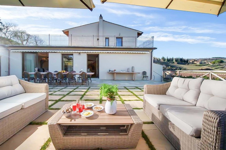 400 M² Villa ∙ 7 Bedrooms ∙ 14 Guests - Radda in Chianti