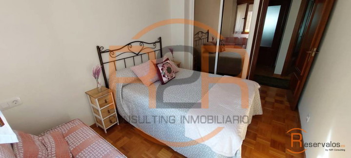 88 M² Apartamento ∙ 3 Habitaciones ∙ 6 Huéspedes - Gijón