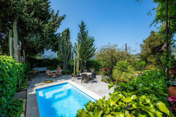 250 M² Villa ∙ 4 Slaapkamers ∙ 8 Gasten - Fornalutx