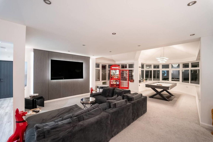 1100 M² Casa ∙ 3 Habitaciones ∙ 6 Huéspedes - Watford