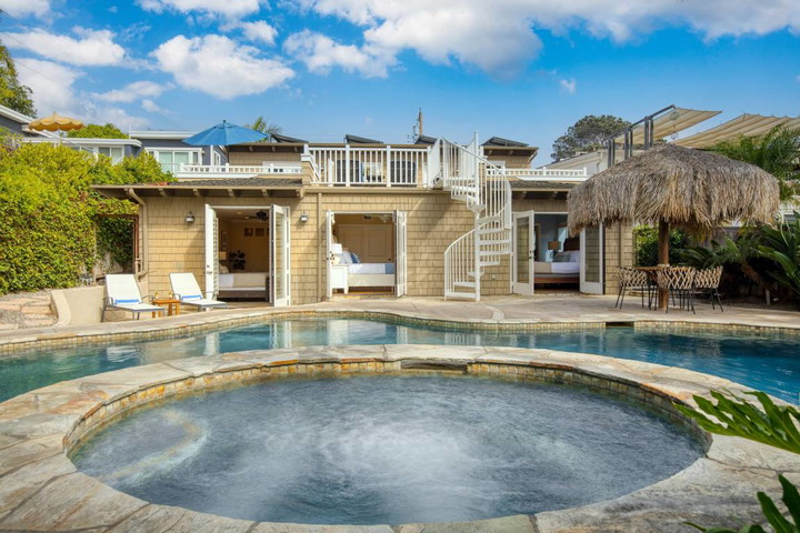 274 M² House ∙ 4 Bedrooms ∙ 8 Guests - San Marcos, CA