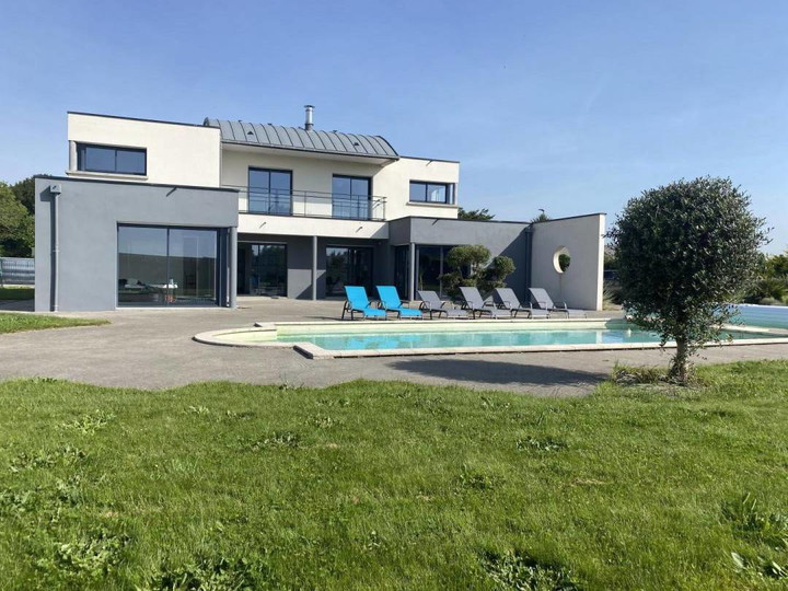 244 M² Gîte ∙ 5 Chambres ∙ 12 Personnes - Bretagne