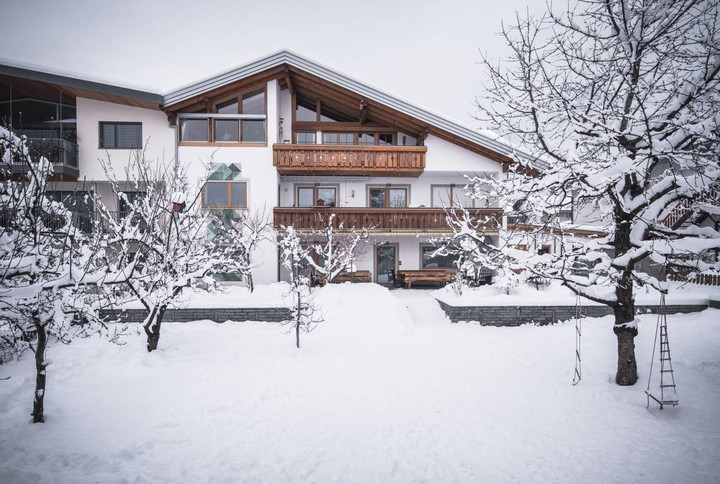 80 M² Apartment ∙ 2 Bedrooms ∙ 5 Guests - Riscone