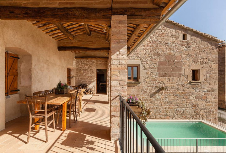 180 M² House ∙ 4 Bedrooms ∙ 12 Guests - Municipality of Manresa