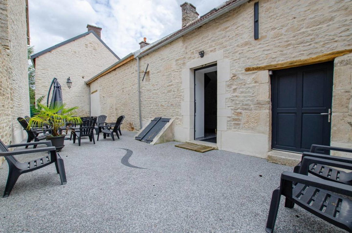 175 M² Gîte ∙ 6 Chambres ∙ 14 Personnes - Aube