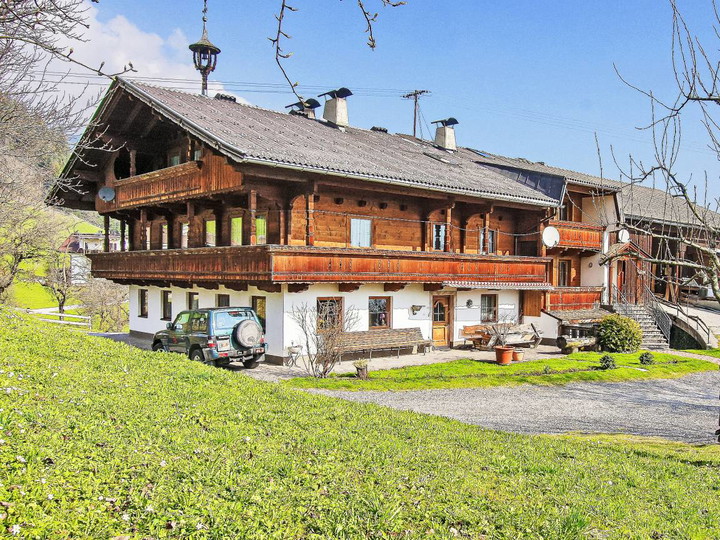 100 M² Apartment ∙ 4 Bedrooms ∙ 10 Guests - Alpbach