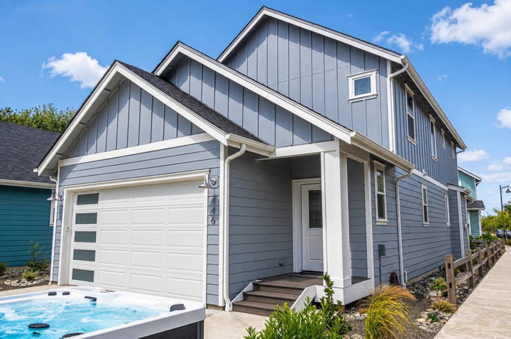 201 M² Cottage ∙ 4 Bedrooms ∙ 16 Guests - Ocean Shores, WA