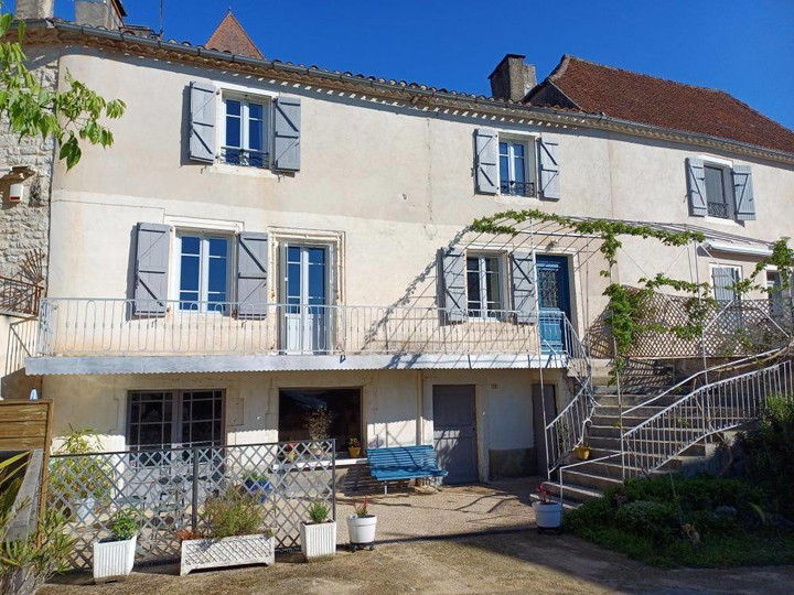 120 M² Gîte ∙ 3 Chambres ∙ 6 Personnes - Saint-Cirq-Lapopie