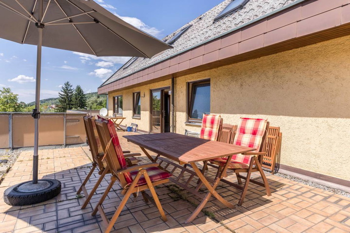 150 M² Ferienwohnung ∙ 5 Schlafzimmer ∙ 10 Gäste - Albstadt