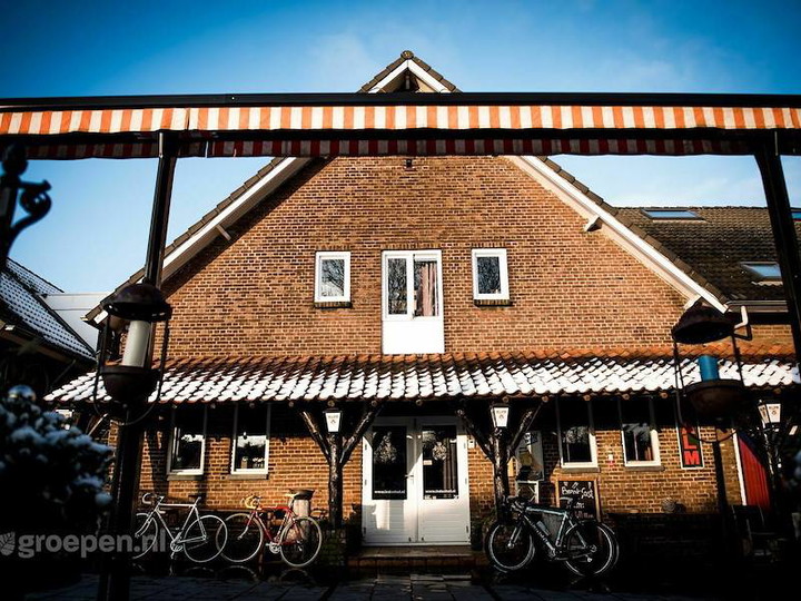 House ∙ 10 Bedrooms ∙ 74 Guests - Heerlen