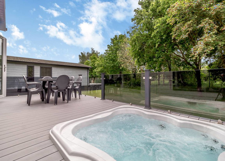 Chalet ∙ 2 Bedrooms ∙ 4 Guests - Suffolk