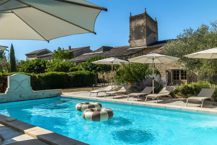 890 M² Maison De Campagne ∙ 8 Chambres ∙ 20 Personnes - Cavaillon