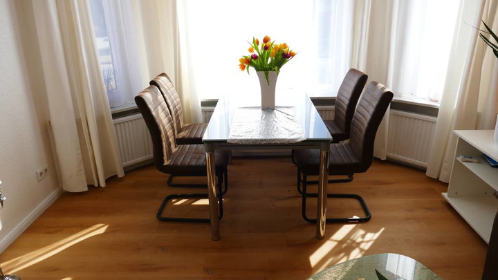 70 M² Apartment ∙ 2 Bedrooms ∙ 4 Guests - Freiburg