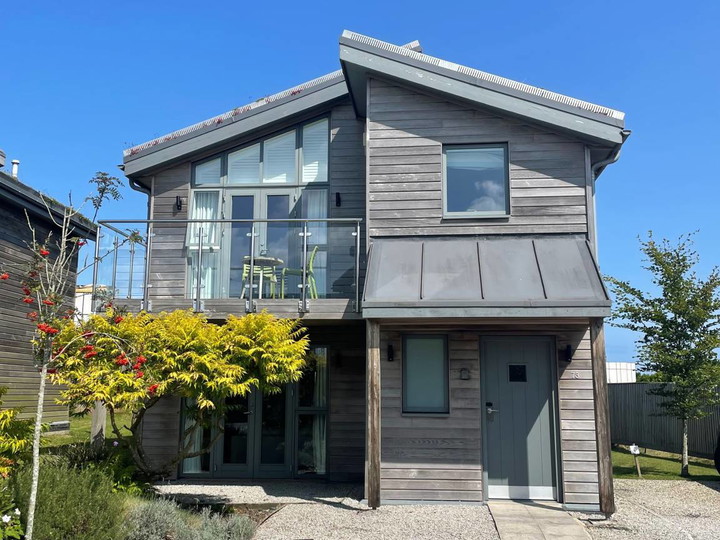 Cottage ∙ 4 Bedrooms ∙ 8 Guests - Penzance
