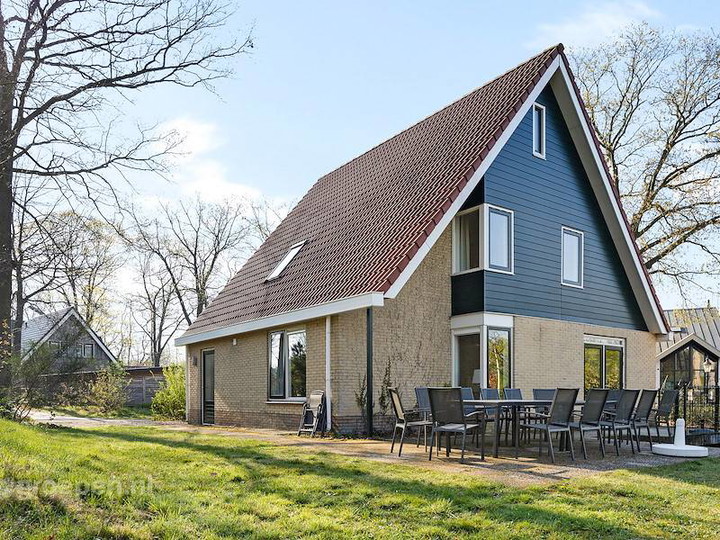 Bungalow ∙ 7 Bedrooms ∙ 14 Guests - Ommen