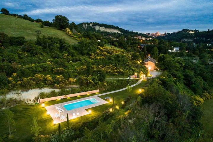 50 M² Villa ∙ 2 Bedrooms ∙ 3 Guests - Urbino