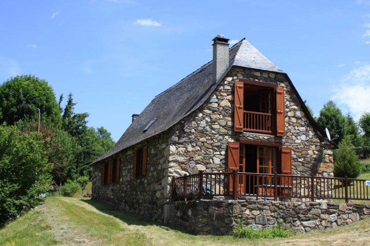 160 M² Gîte ∙ 3 Chambres ∙ 6 Personnes - Hautes-Pyrénées
