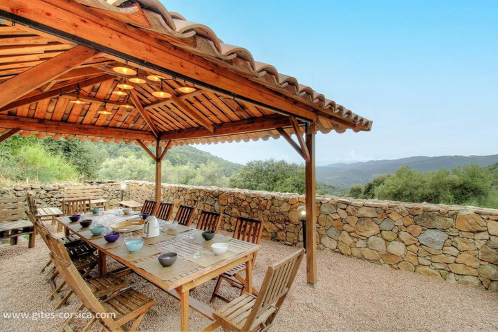 155 M² Gîte ∙ 8 Chambres ∙ 12 Personnes - Olmeto