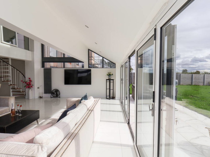 Cottage ∙ 4 Bedrooms ∙ 8 Guests - Kingston upon Hull
