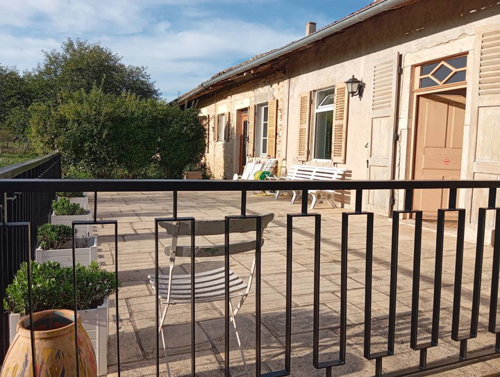 185 M² Cottage ∙ 4 Chambres ∙ 13 Personnes - Mâcon