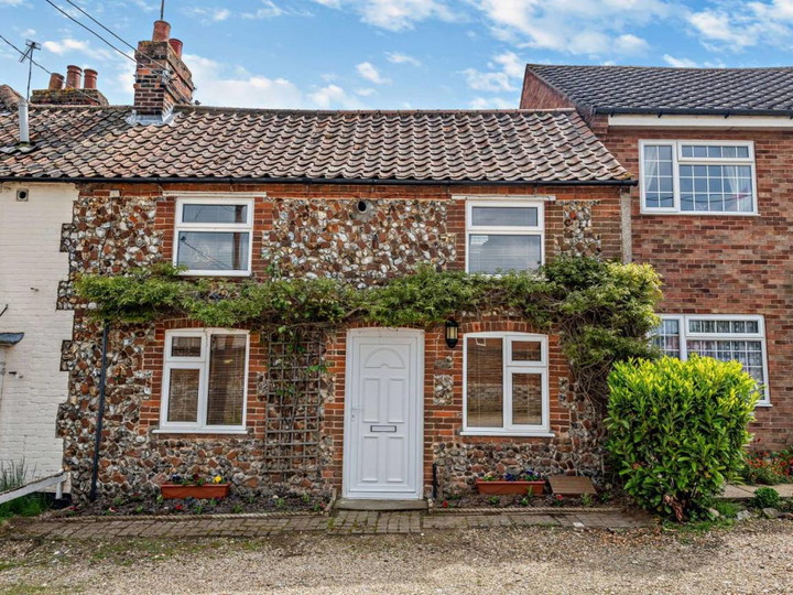 Cottage ∙ 2 Bedrooms ∙ 3 Guests - Norfolk