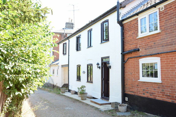Cottage ∙ 2 Bedrooms ∙ 4 Guests - Woodbridge, UK