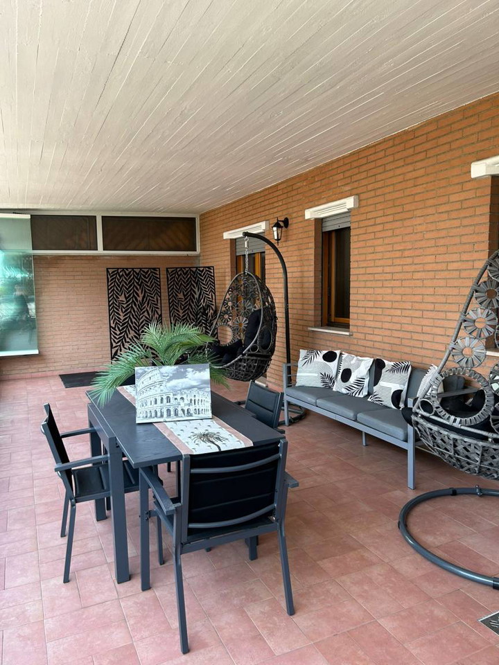 65 M² Talo ∙ 1 Makuuhuone ∙ 4 Vierasta - Rooma