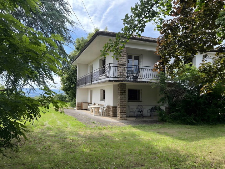 120 M² Maison De Vacances ∙ 4 Chambres ∙ 8 Personnes - Mâcon