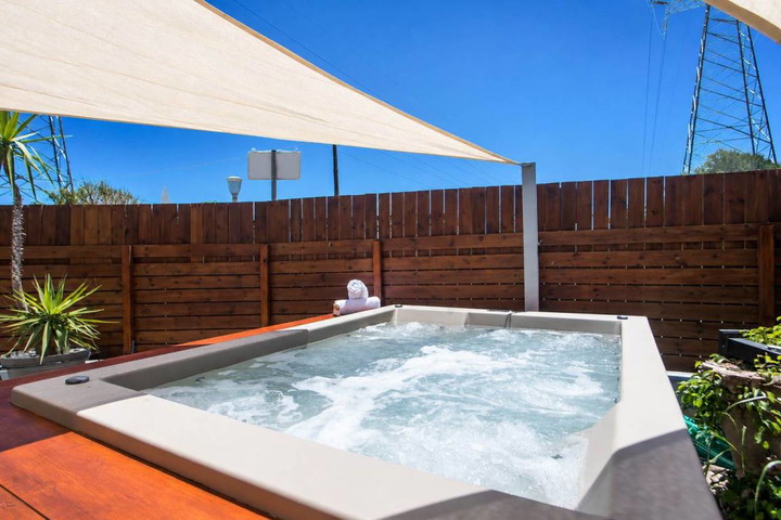 140 M² Villa ∙ 3 Chambres ∙ 7 Personnes - Rhodes