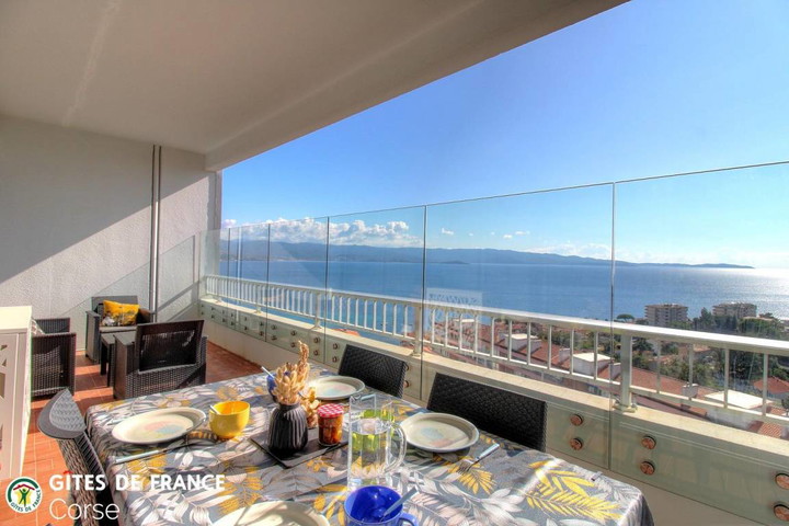 110 M² Gîte ∙ 2 Chambres ∙ 4 Personnes - Ajaccio